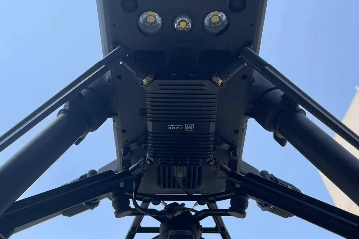 Matrice 350 RTK 5G 网联机载终端-行空 D10_生态方案目录_DJI 大疆行业应用